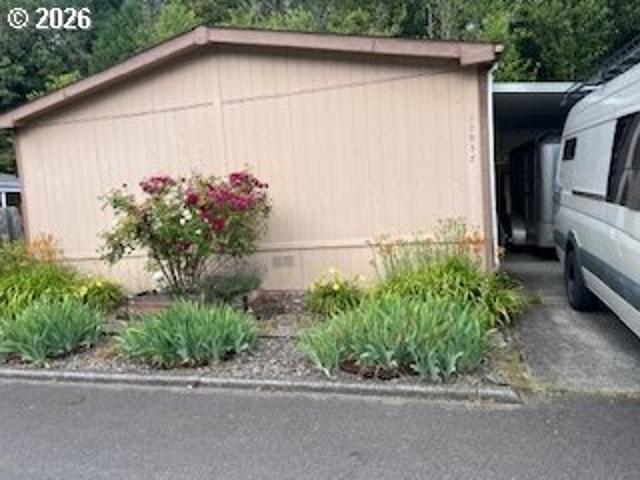 17957 Country Village Dr Unit 380, Oregon City, OR 97045