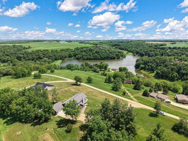 17958 Hidden Valley Ln, Argyle, WI 53504