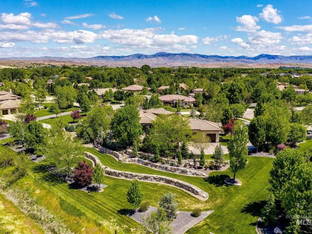 1795 N Moon Bello Way