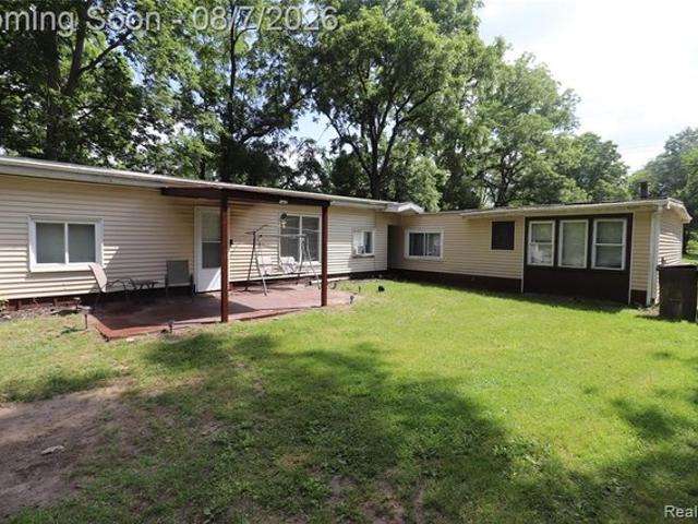 17963 Martinsville Rd, Sumpter Township, MI 48111