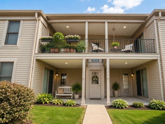 1796 Fayette Walk Apt F, Hoffman Estates, IL 60169