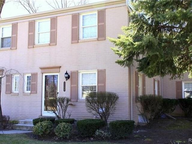 1796 Graefield Rd Unit 20, Birmingham, MI 48009