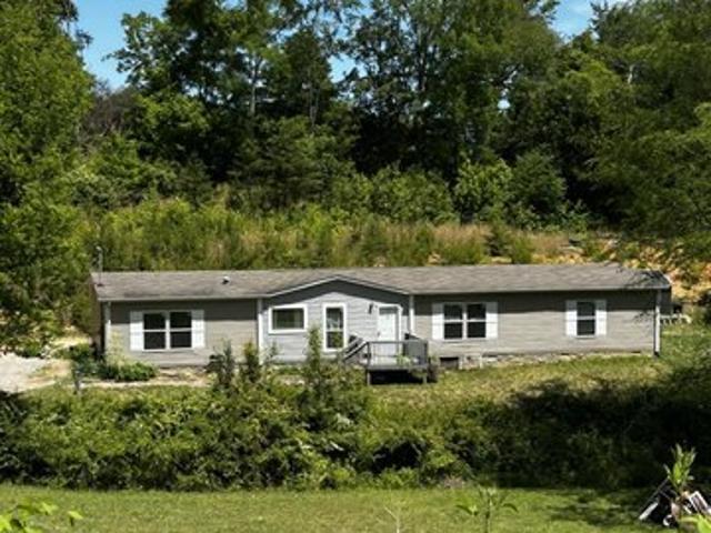 1796 Pine Grove Providence Rd, Loudon, TN 37774