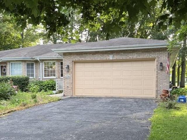 1796 Texas St, Chesterton, IN 46304