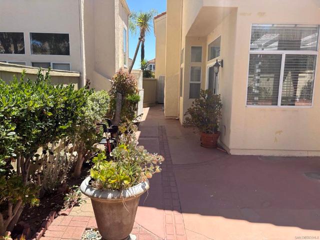 17972 Pueblo Vista Lane
