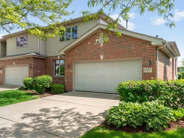 17977 Lochwood Pl, Tinley Park, IL 60487