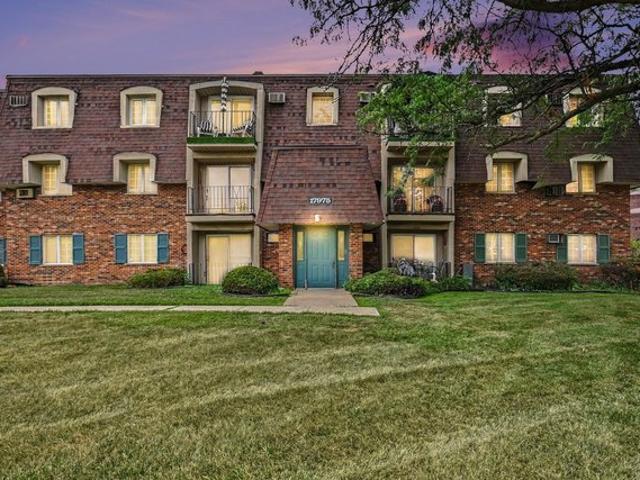 17975 Amherst Ct Apt 203, Country Club Hills, IL 60478