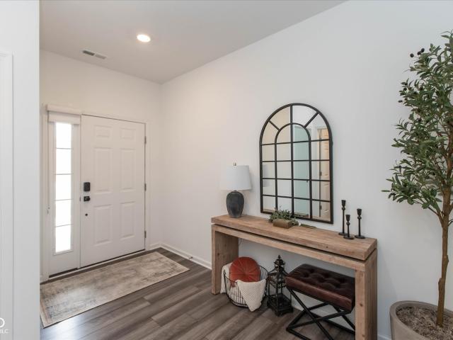 17976 Paula Walk