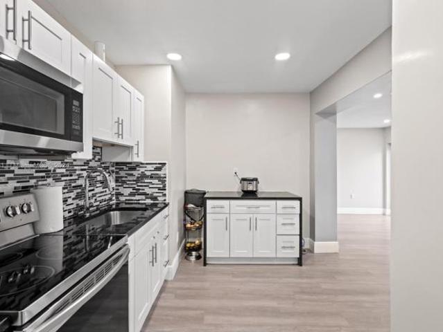 17981 NW 2nd Pl, Miami Gardens, FL 33169