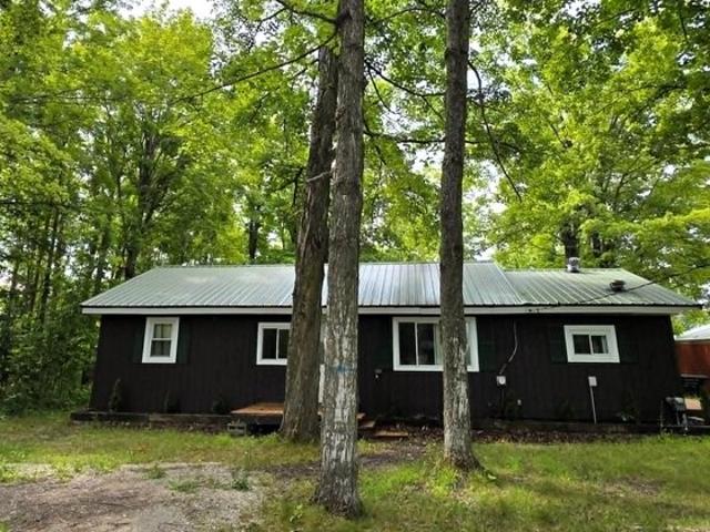 17985 Hackett Lake Hwy, Onaway, MI 49765