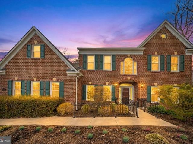 17988 Swans Creek Ln, Dumfries, VA 22026
