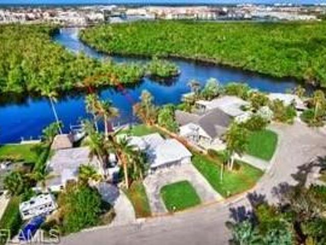 1798 Harbor Ln, Naples, FL 34104