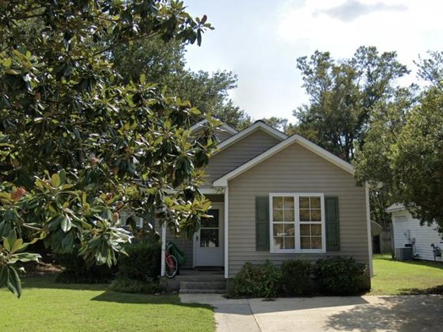 1798 Scarborough Rd, Greenville, NC 27858