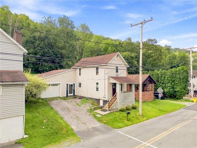 1798 Soap Hollow Rd, Johnstown, PA 15905