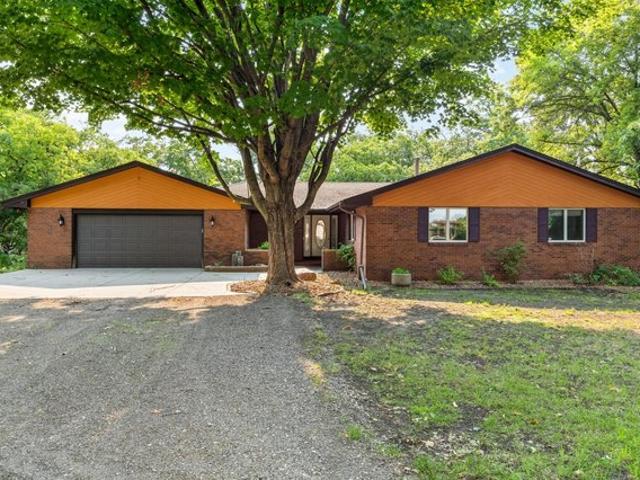17991 Natchez Ave, Prior Lake, MN 55372