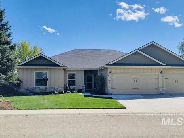 1799 W Lowry St, Meridian, ID 83646