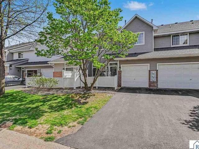 17900 Cobblestone Way, Eden Prairie, MN 55347