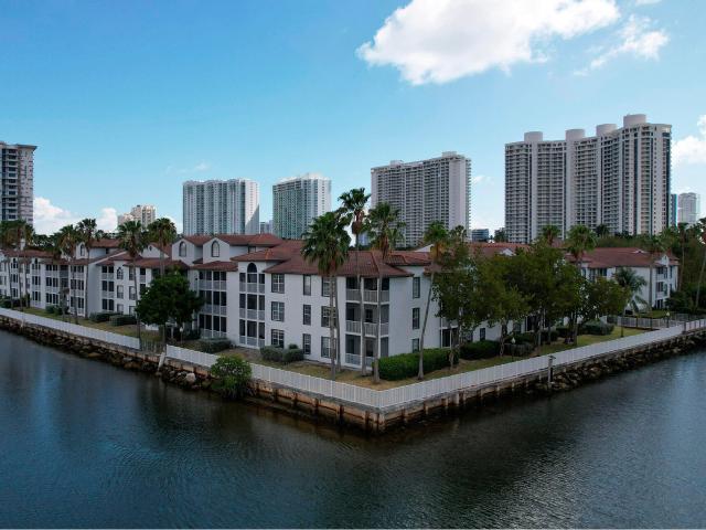 17900 NE 31st Ct, Unit 3334, Aventura, FL 33160 | MLS #B26008