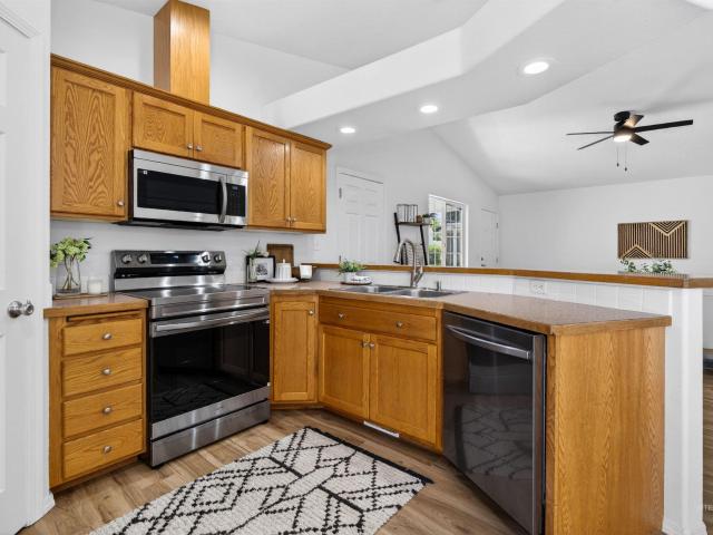 17901 Monarch Way