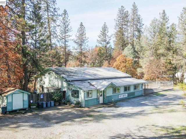 1790 Main St