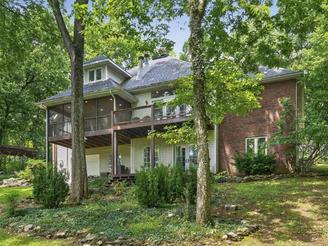 1790 N Deer Lane