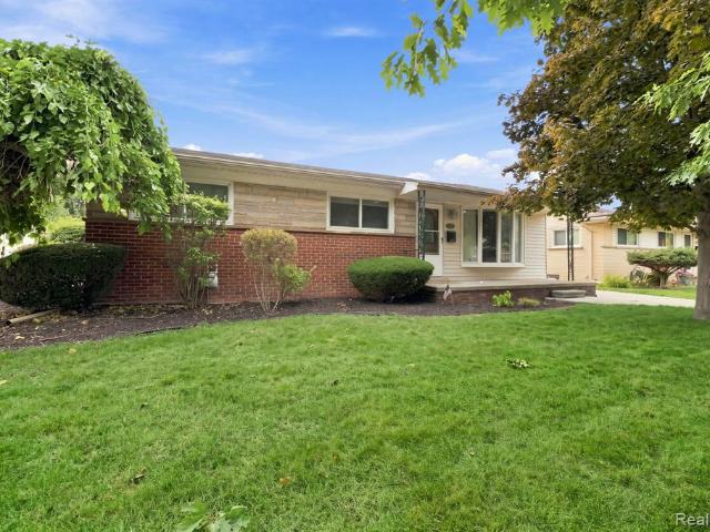 1790 Pinetree Drive