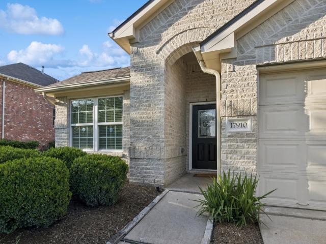 17910 Royal Gate Lane