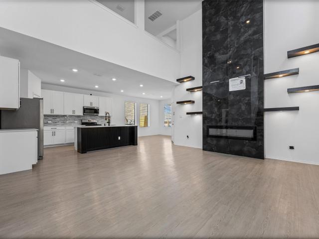 17911 Prairie Falcon Way # 6