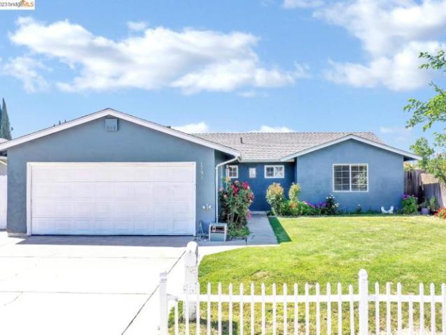 1791 Edgewood Dr, Oakley, CA 94561
