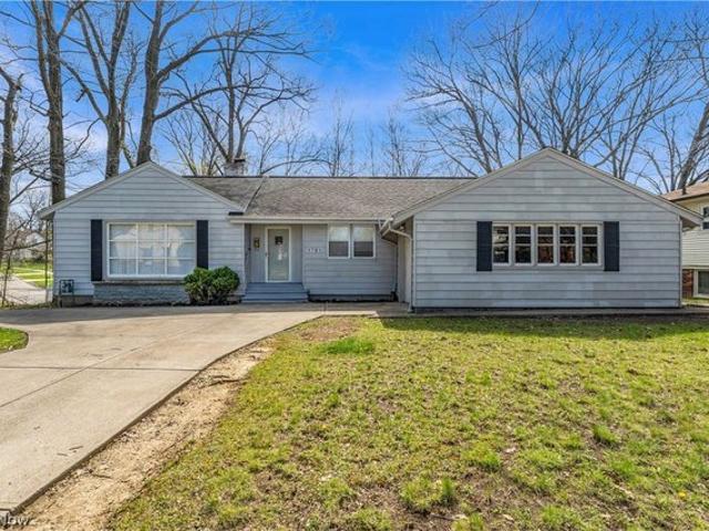 1791 Forest Dr, Euclid, OH 44117