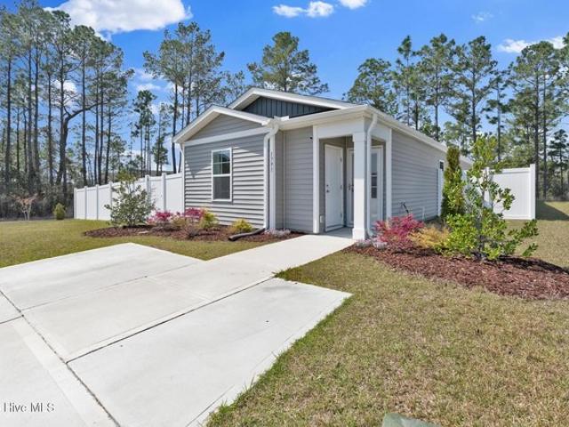 1791 Penelton Ct SE, Bolivia, NC 28422