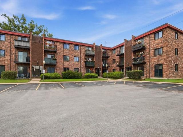1791 W Algonquin Rd Unit 3A, Mount Prospect, IL 60056