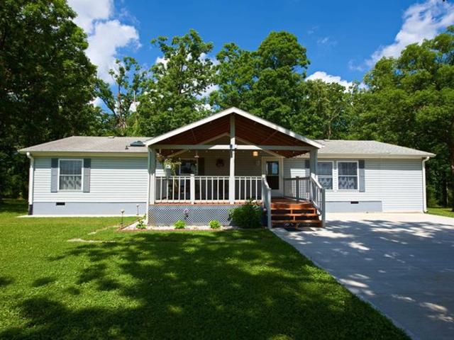 17923 Zion Church Rd, Lincoln, MO 65338