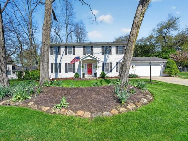 17925 Buckland Dr, Granger, IN 46530