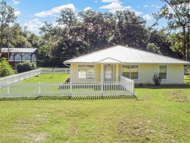 17925 SE 49 Pl, Hawthorne, FL 32640 | MLS #GC533027 | Compass