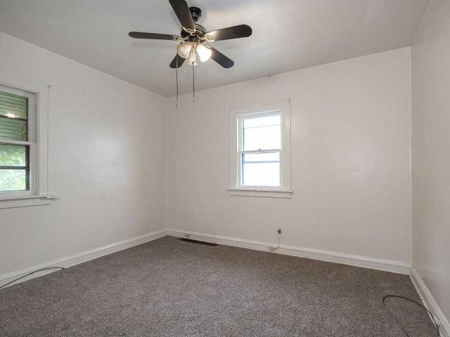 17926 East Park 2 Bedroom Apartment for Rent at 17926 E Park Dr, Cleveland, OH 44119 North Collinwood