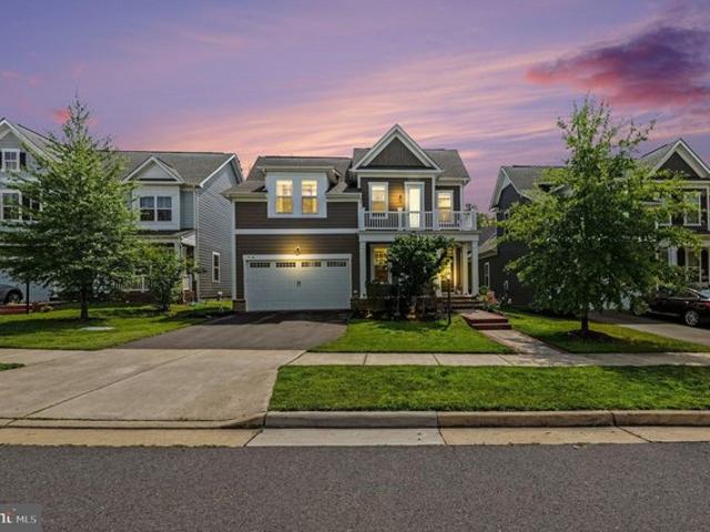 17929 Woods Dr, Dumfries, VA 22026