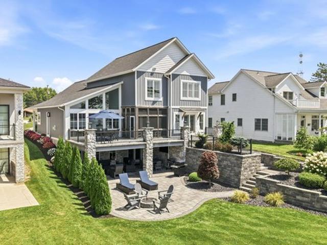 17931 Mahoning Ave, Lake Milton, OH 44429