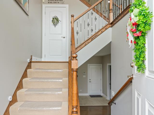 17934 Fountain Cir, Orland Park, IL 60467 | MLS #12615 | Compass
