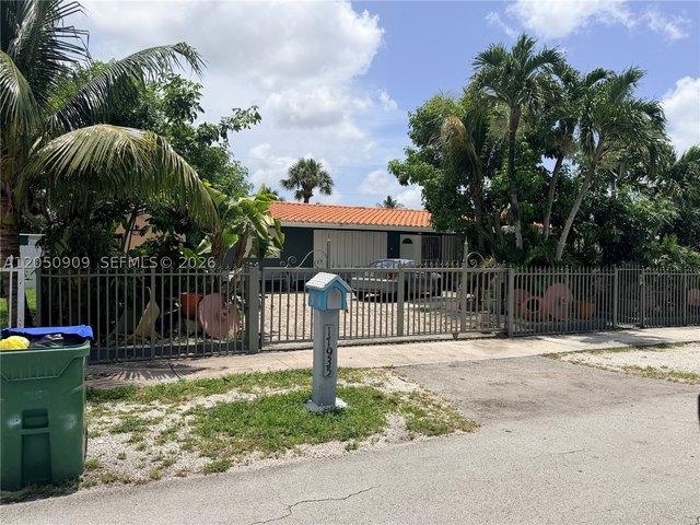 17935 NW 48th Ct, Miami Gardens, FL 33055