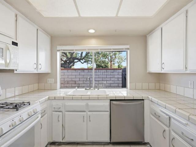 1793 Onda Drive