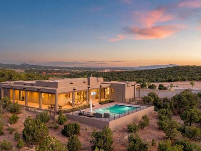 1793 Calle Arbolitos Ln, Santa Fe, NM 87506