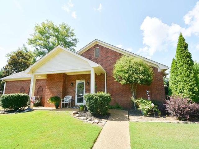 1793 Cedarbrook Cir, Belden, MS 38826