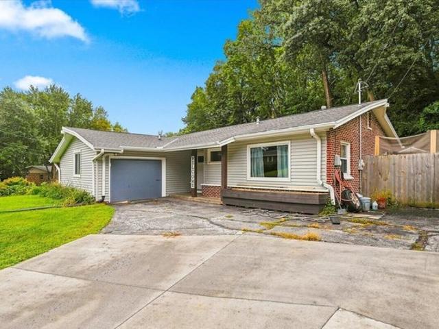 179 Corinne Ave, Council Bluffs, IA 51503
