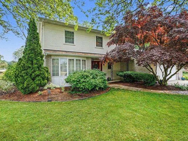 179 Holbrook Ln, Saginaw, MI 48638