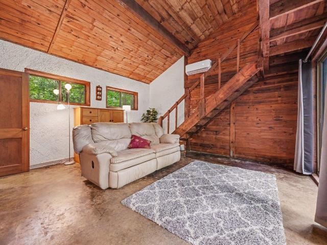 179 Hickory Pond Road