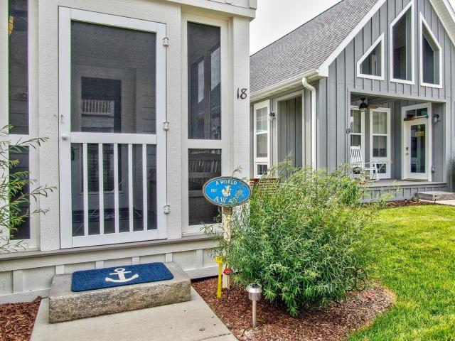 179 Leeward Way #18