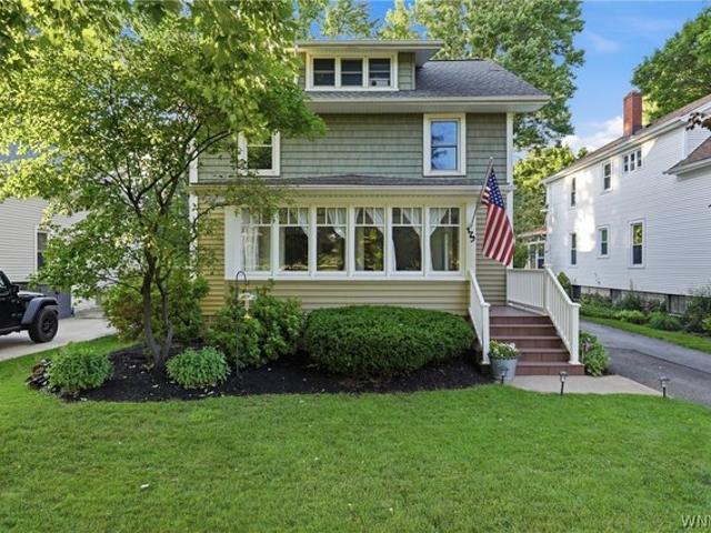 179 Maple Ave, Hamburg, NY 14075