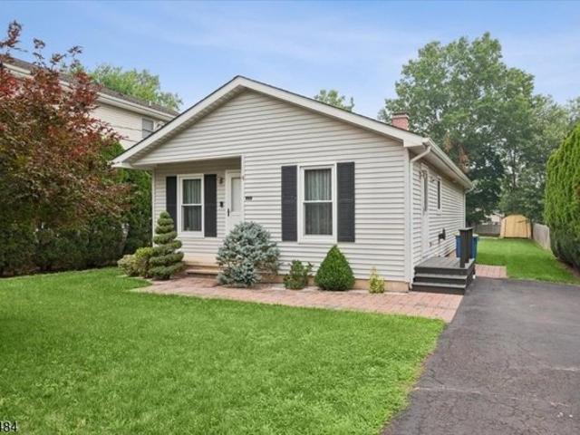 179 Maple St, Bridgewater Twp, NJ 08807