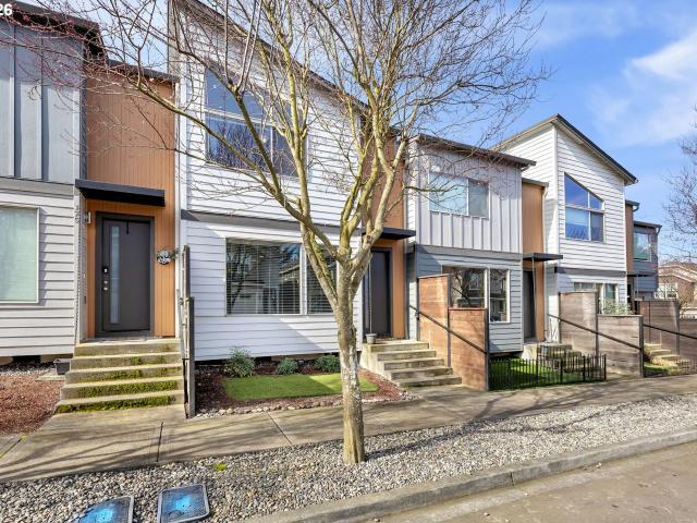 179 N 44TH PL